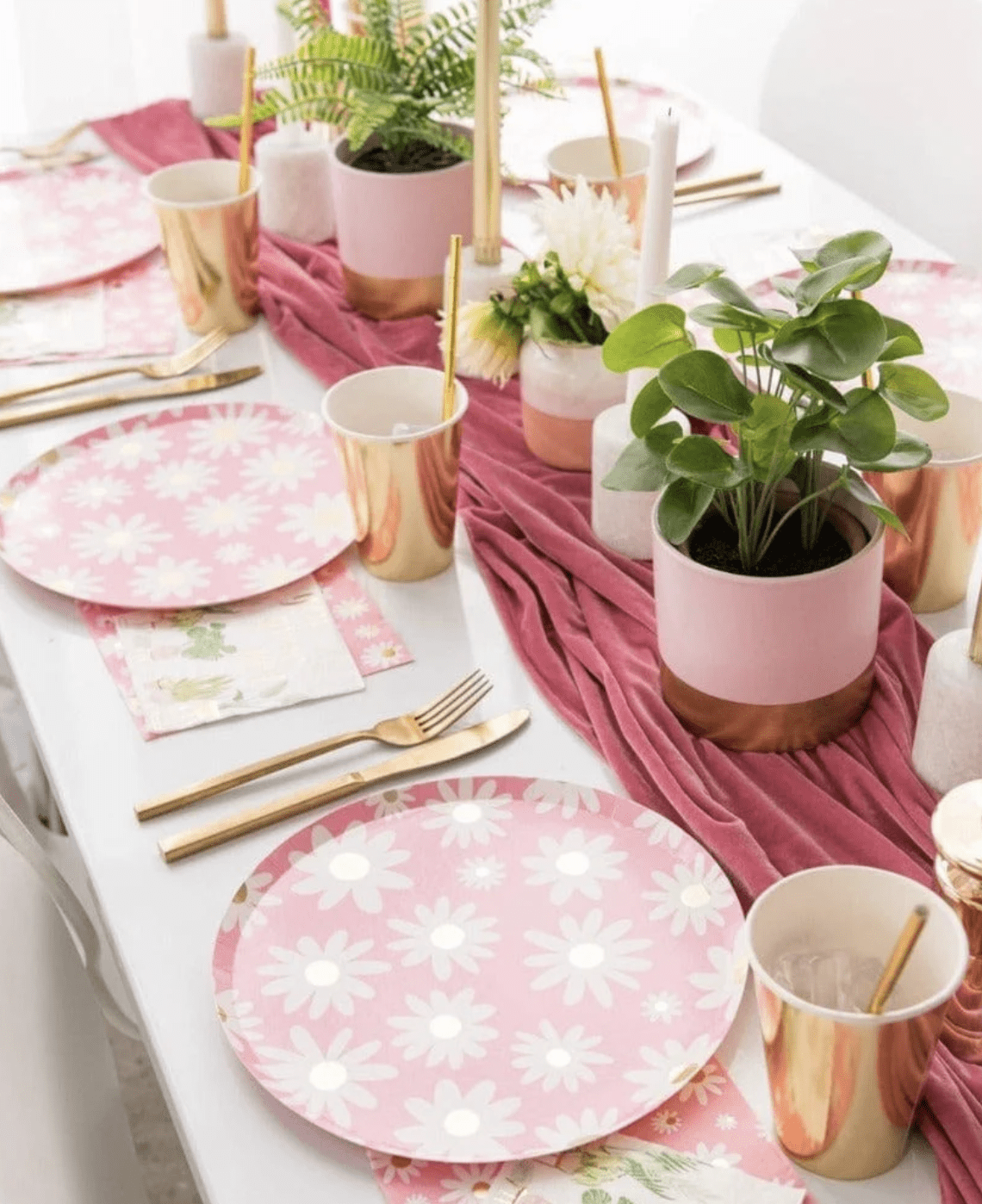 Peace, Love & Daisy Plates – Calliespondence